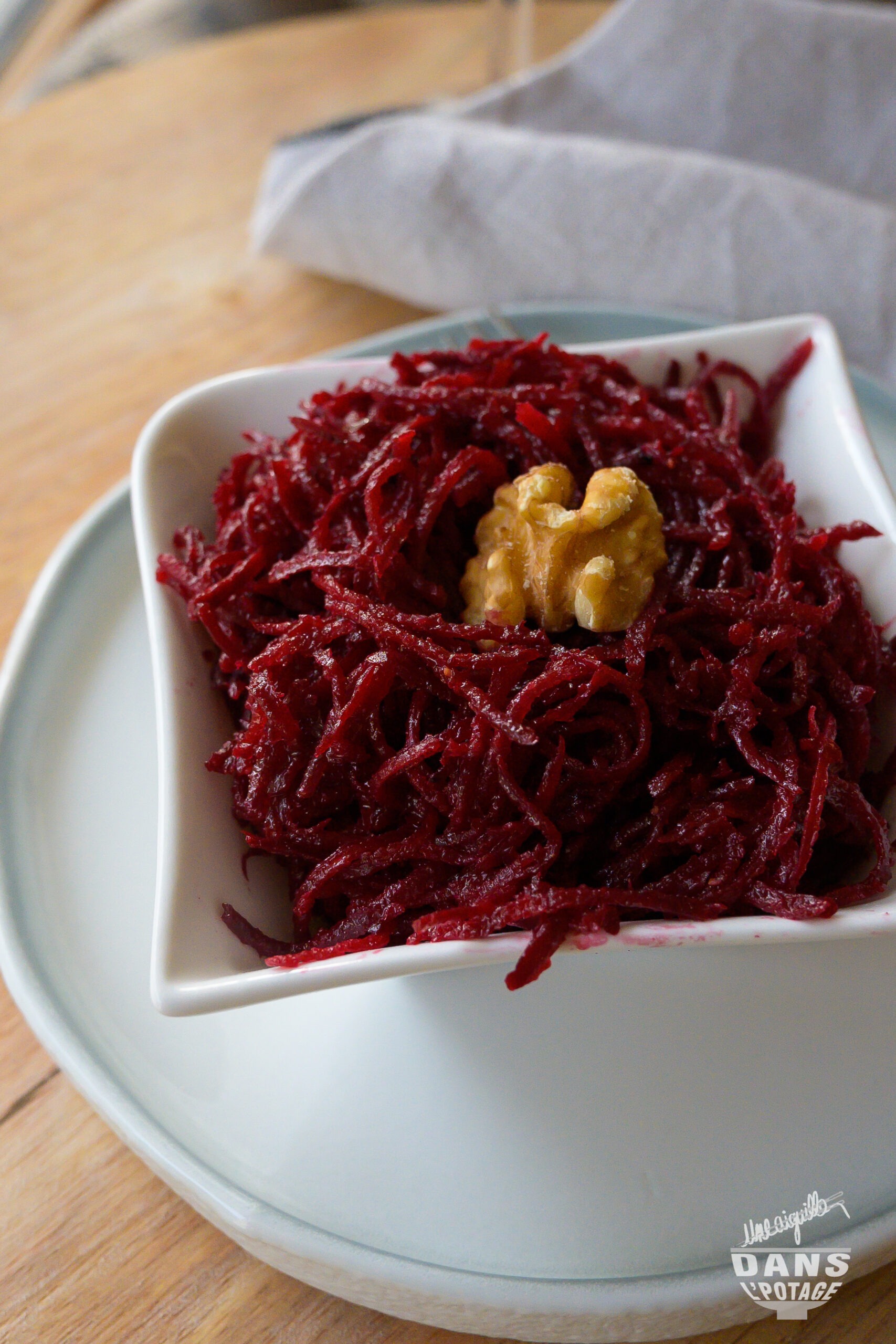 Salade de betterave rouge crue – Une aiguille dans l'potage